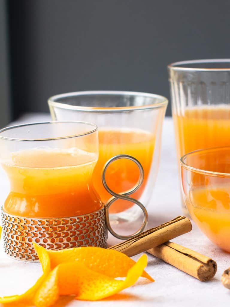 Hot Mulled Apple Juice (Apple Punch) - Lost in Food